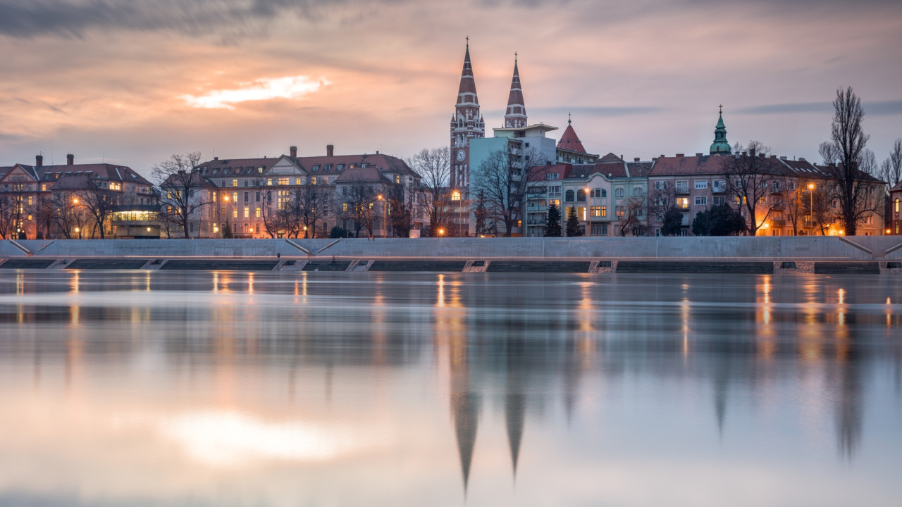 Szeged - Phoenix Horizon